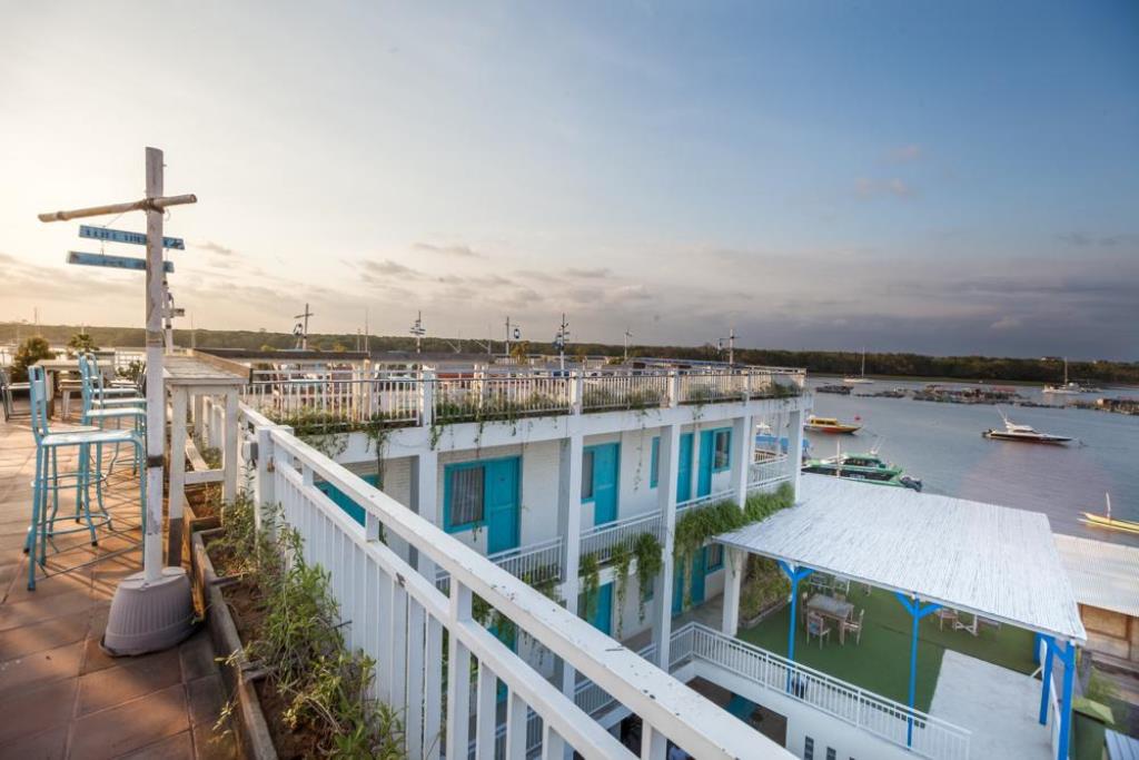 Serangan Surf Spot | Bali - Surf Indonesia