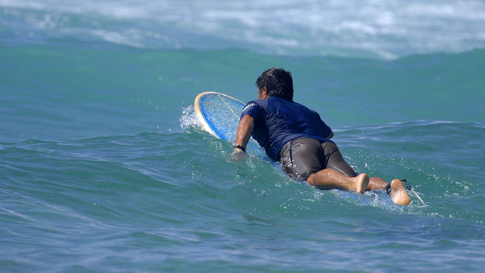 Surfers Back: Causes and Tips for Prevention - Surf Indonesia